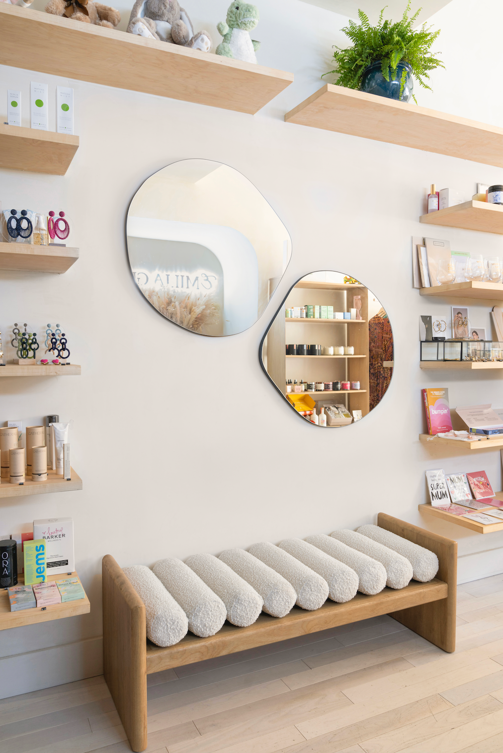 Emilia George - a motherhood boutique